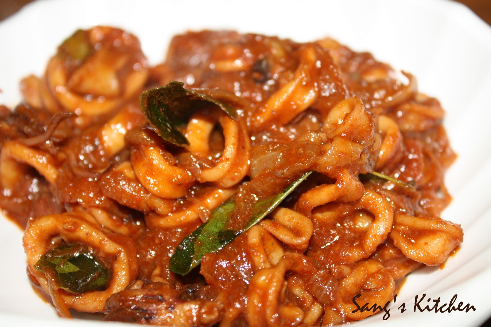 Sang's Kitchen: Kunthal curry/Squid Gravy
