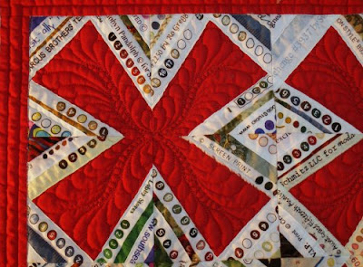 Selvage Blog: Bari's Little Red Zinger Quilt