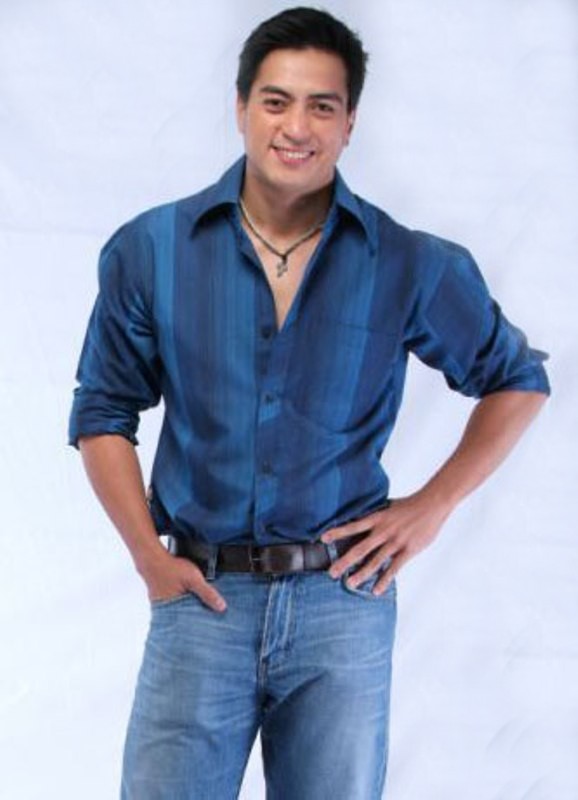 SHOWBIZ LAUGHLINES: Wendell Ramos