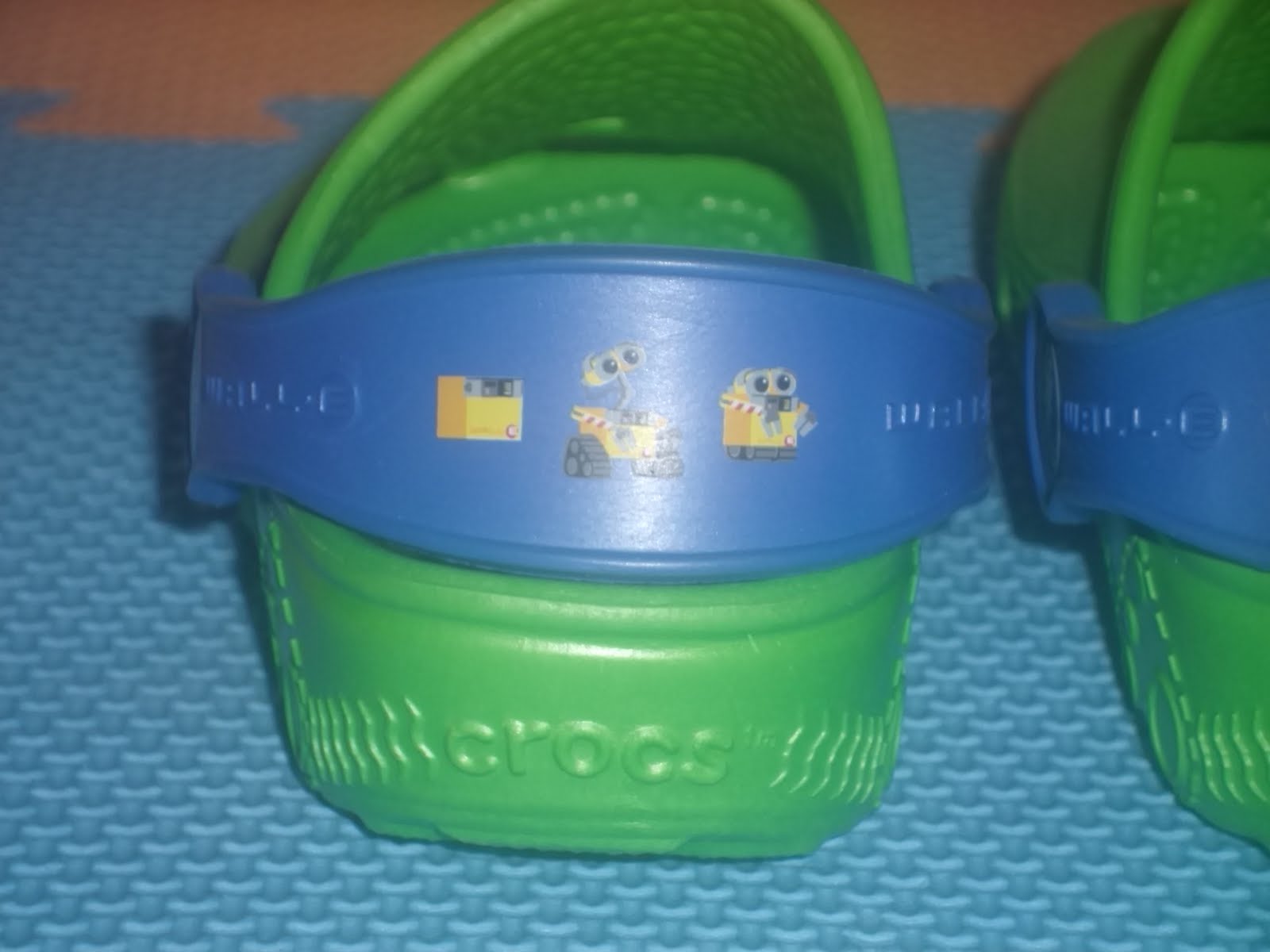 Kids' Classic Wall-E Crocs | Shopping with Kurt Alexander