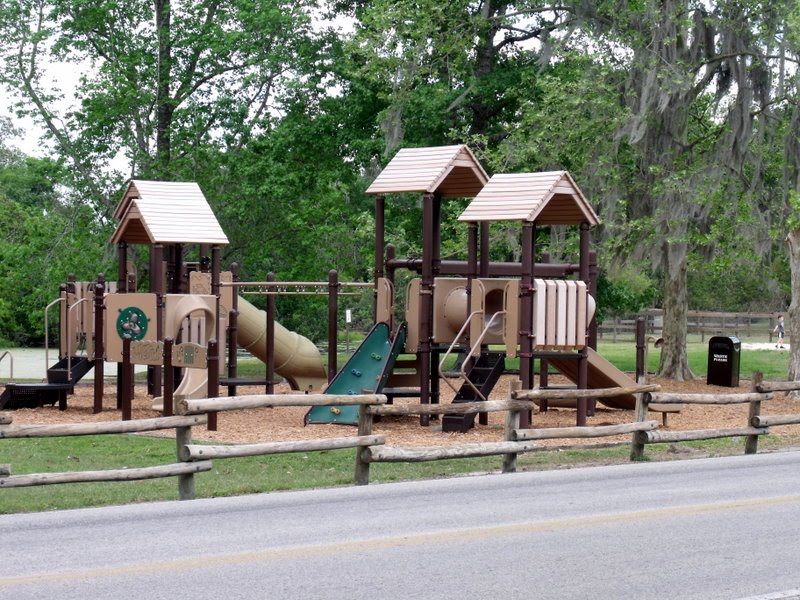 Bruce and Margie's Full Time Journey: RV PARK REVIEW: Fort Wilderness ...