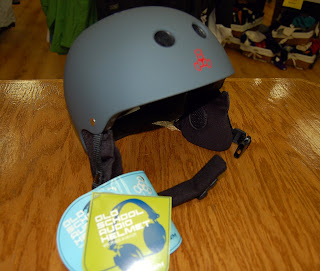 Alpine Ski Shop Daily Drops: 888 Old School Helmet