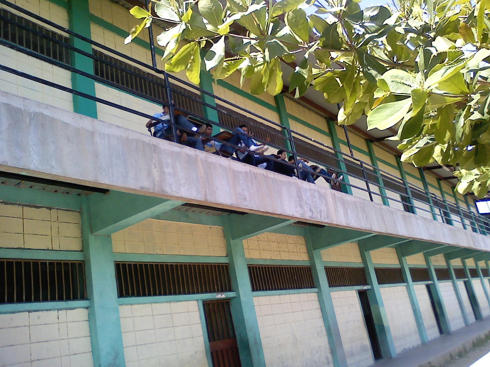 INSTITUTO DR. RAMON ROSA: EDIFICIO NUEVO DR RAMON ROSA