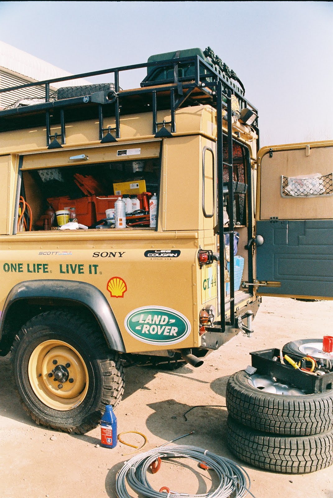 Camel Trophy Rally 1998, Chile: In the Parking Area