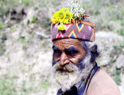 Kullu : Love being in Western Himalayas: An old Man