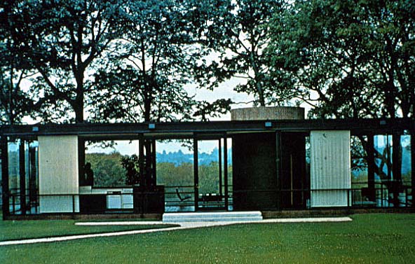 eMORFES: Glassy Houses