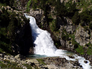 Les Pyrénées: Photos, randonnées, paysages et rencontres: Le lac et les ...
