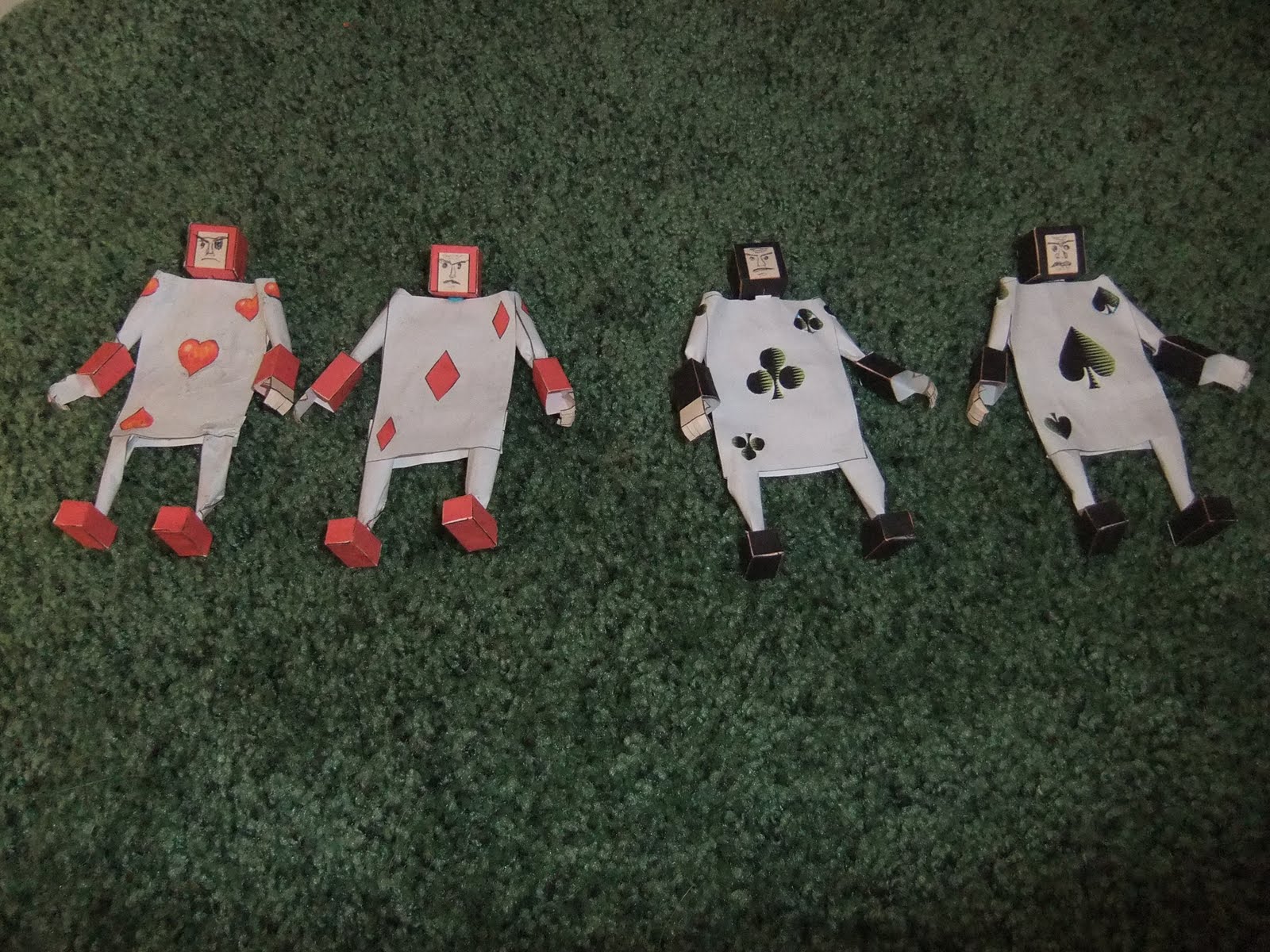 the paper wonderland: card guard papercraft(american mcgees alice)