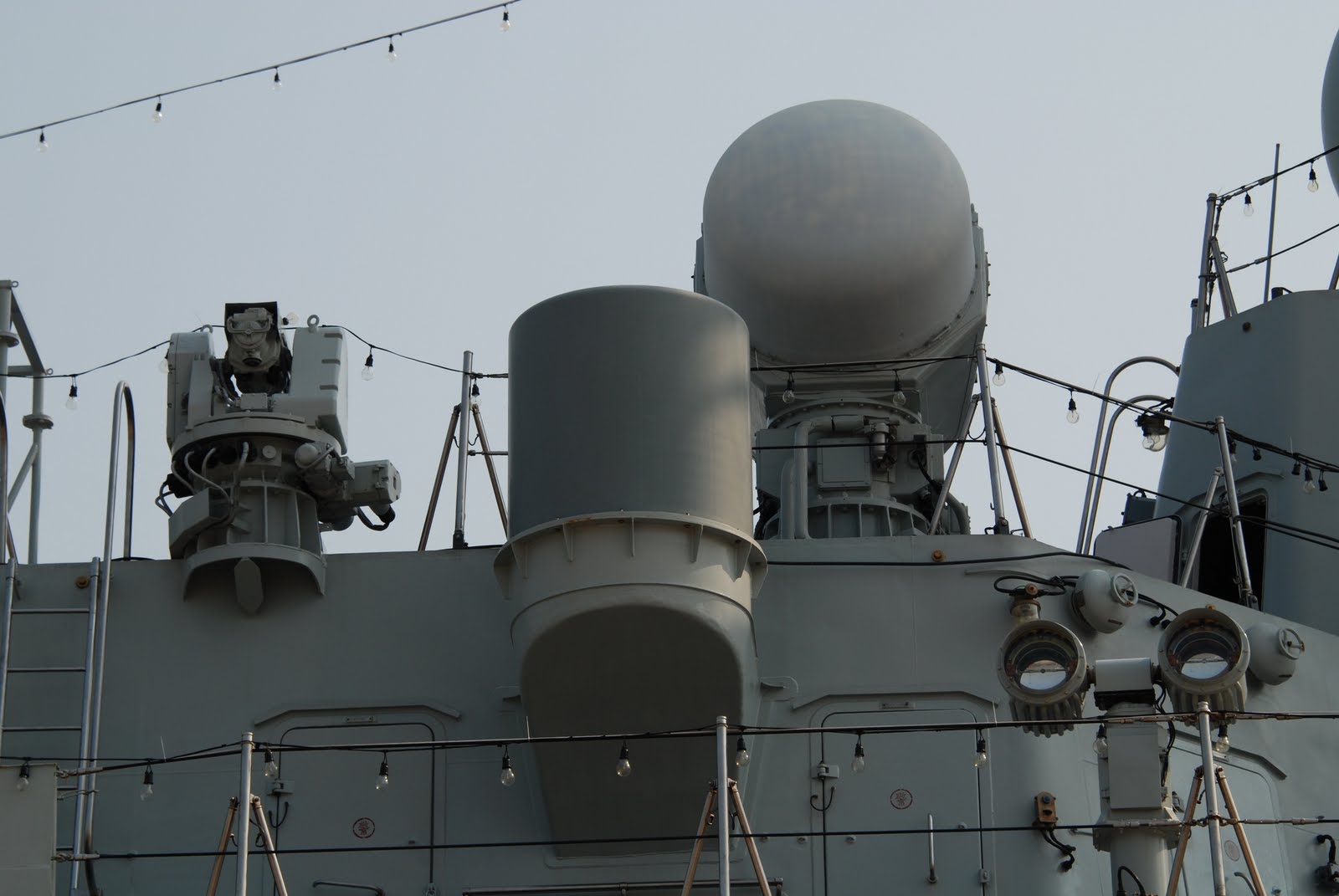 China Defense Blog: Photos of the Type 052B Luyang class "Chinese Navy ...