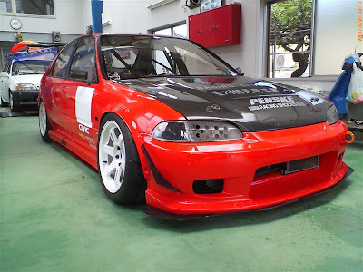 CRAZUKNIGHTS - FF Honda, Chicago C1, White Line Running: One pretty ...