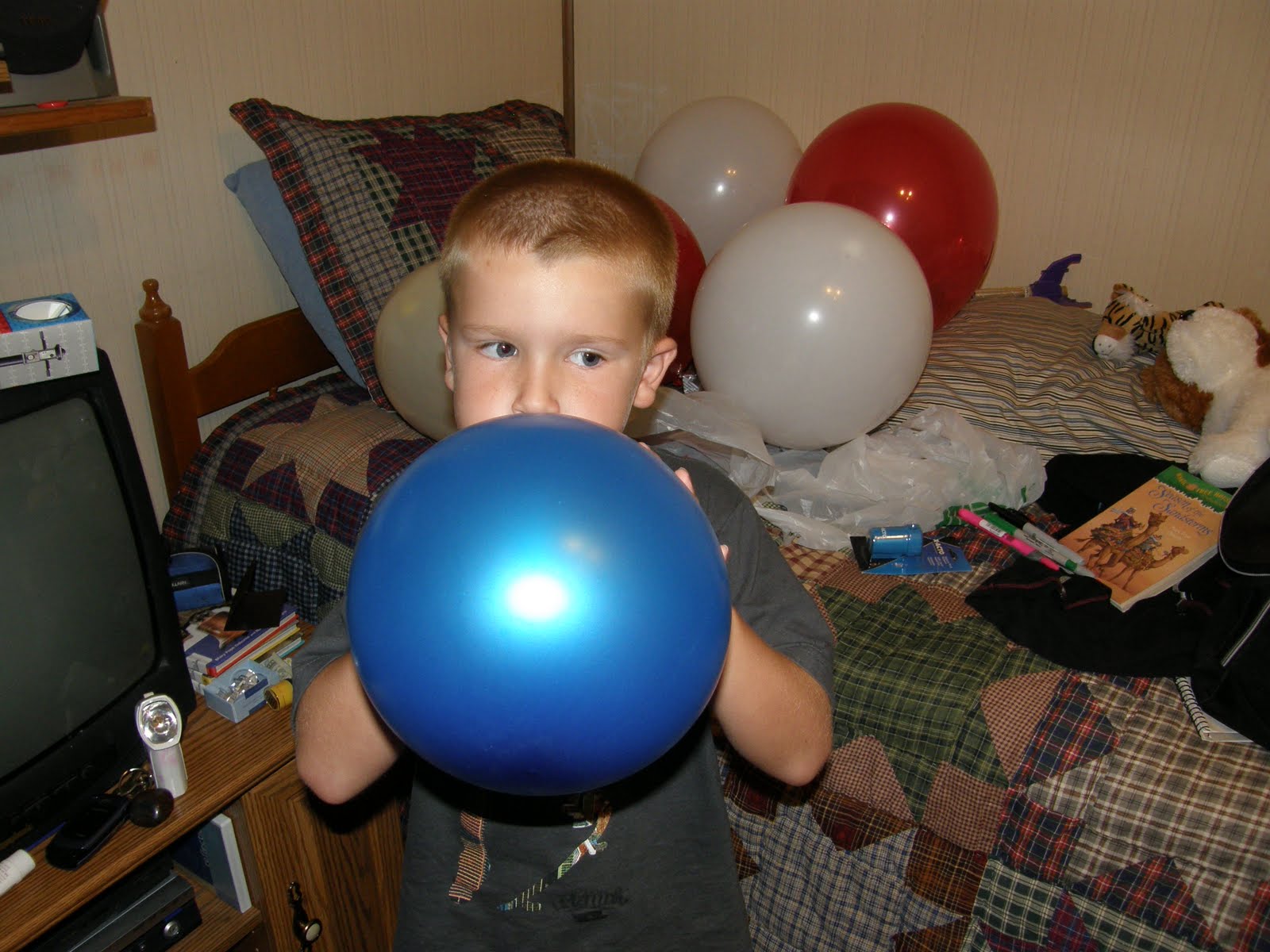 The Overton Family: Balloon Fun