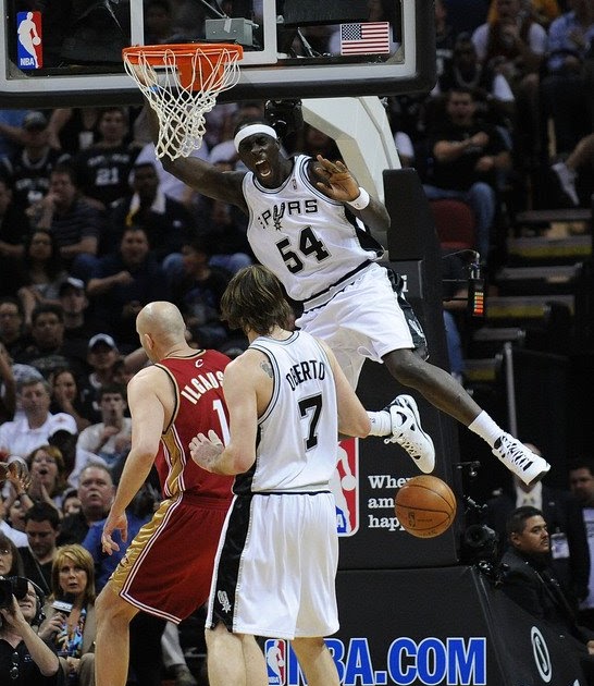 You Got Dunked On: Pops Mensah-Bonsu Dunks On Zydrunas Ilgauskas & J.J ...