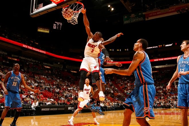 You Got Dunked On: 2009-2010 NBA Regular Season: Dwyane Wade Dunks On ...