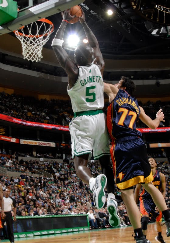 You Got Dunked On: 2009-2010 NBA Regular Season: Kevin Garnett Dunks On ...