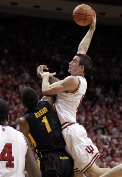 You Got Dunked On: NCAA 2010-2011: Indiana's Will Sheehey Dunks On Iowa ...