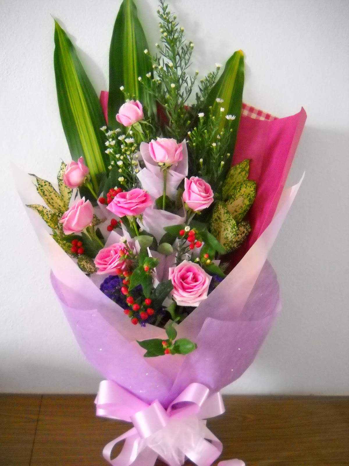 Pretty Pompoms Florist: Hand bouquet