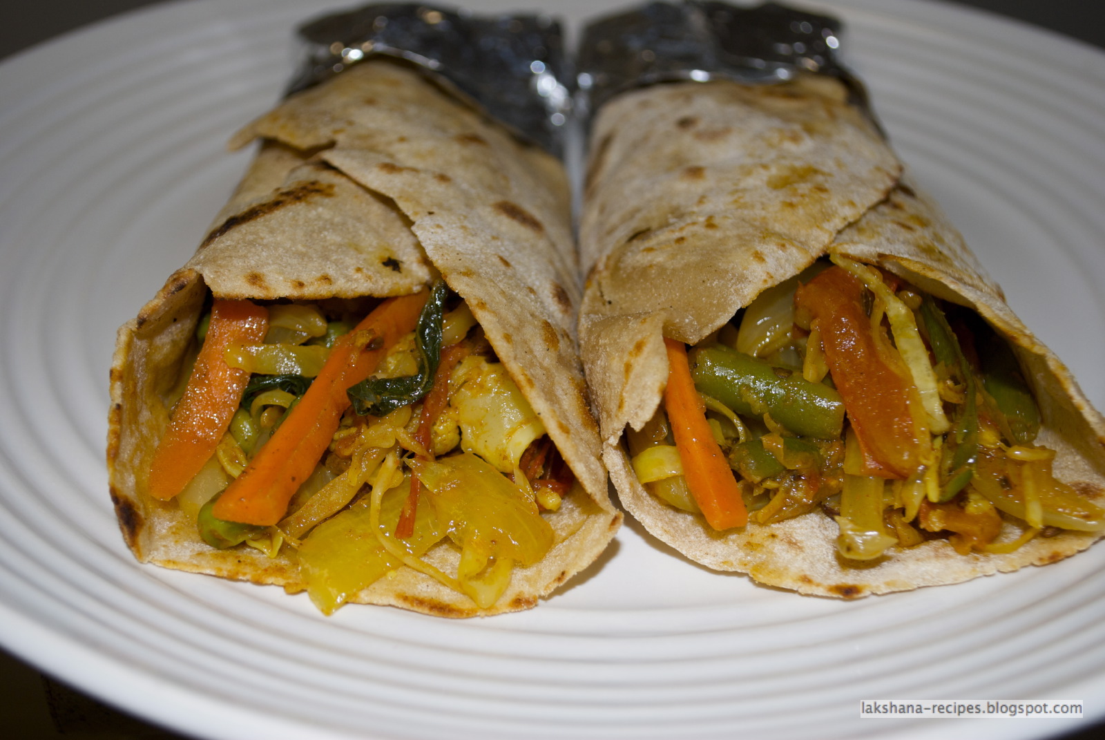 lakshana-recipes: Chapatti Vegetable Roll