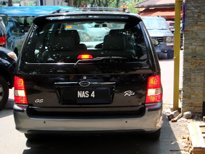 kereta VIP: NAZA RIA 2.5 AUTO