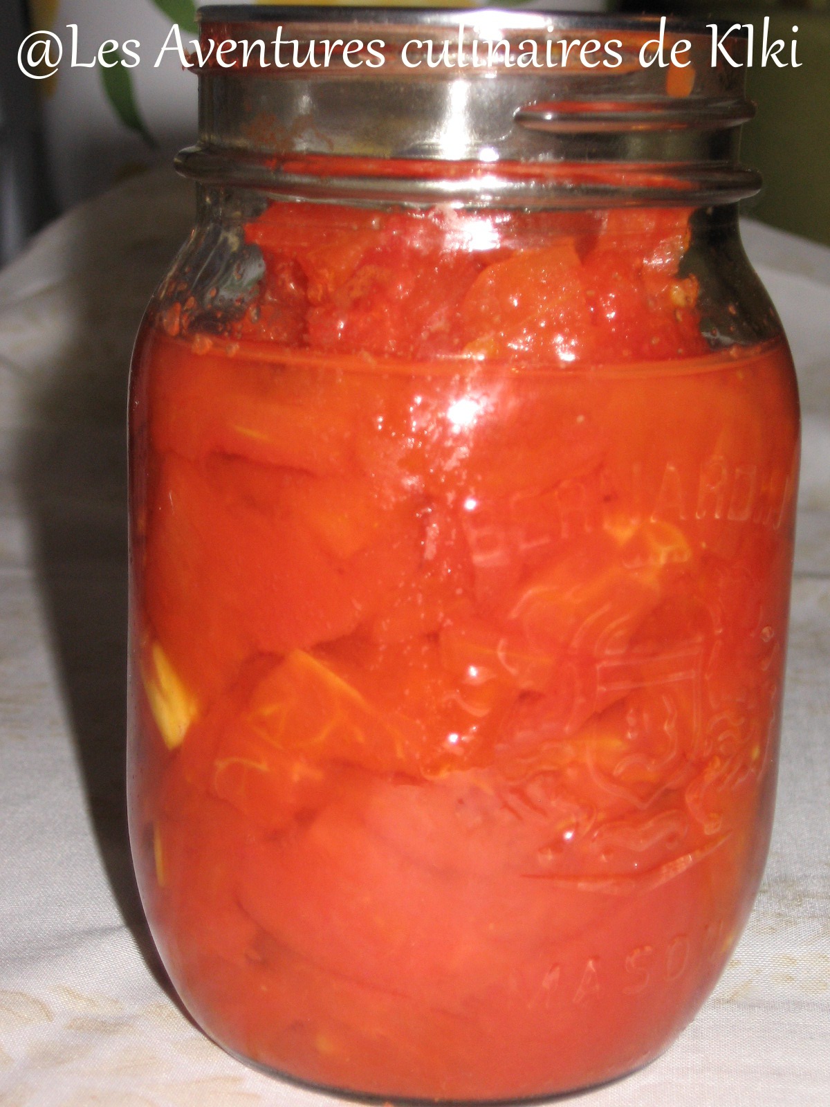 Faits avec amour /Les Aventures culinaires de Kiki: Opération tomates
