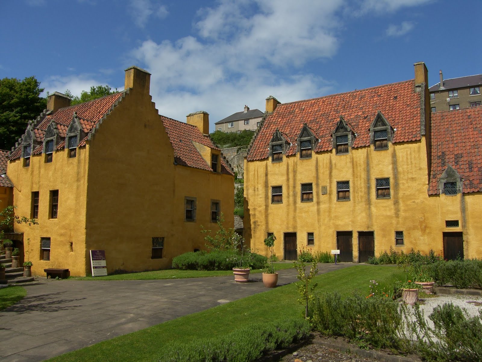Tour Scotland Photographs: Tour Scotland Photograph Video Culross ...