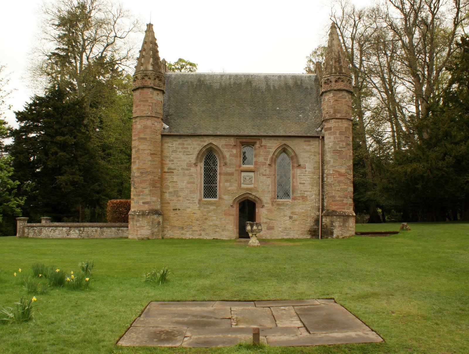 Tour Scotland: May 1st Photograph Moot Hill Scotland