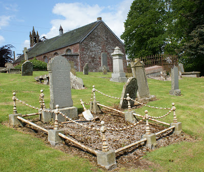 Tour Scotland: Tour Scotland Photographs George Murray Doig Gravestone ...