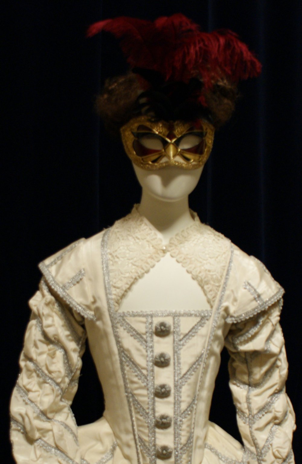Tour Scotland: Tour Scotland Photographs Venetian Masks