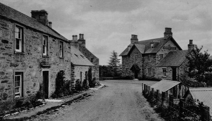 Tour Scotland: Old Photograph Logierait Scotland