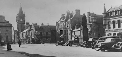 Tour Scotland: Old Photograph The Square Huntly Scotland
