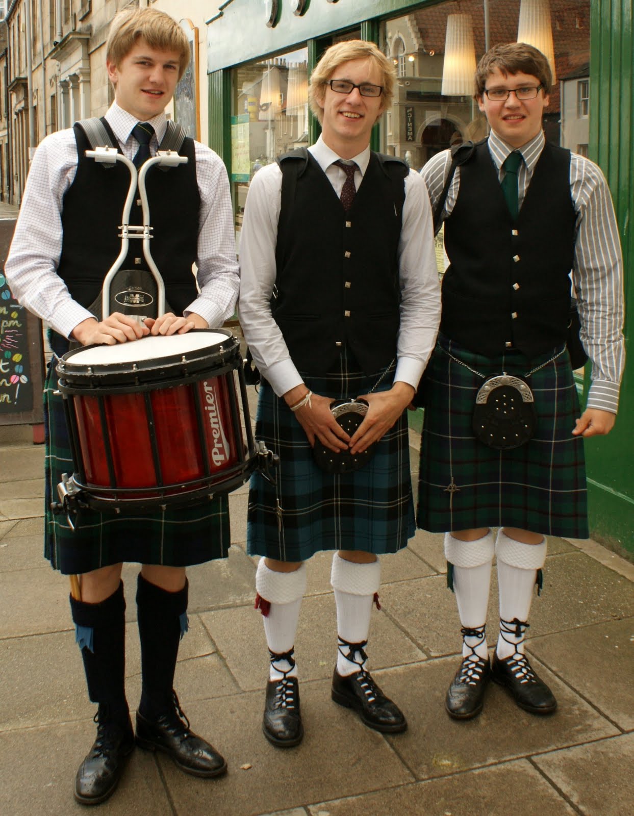 Tour Scotland: Tour Scotland Photograph Kilted Scots St Andrews Fife
