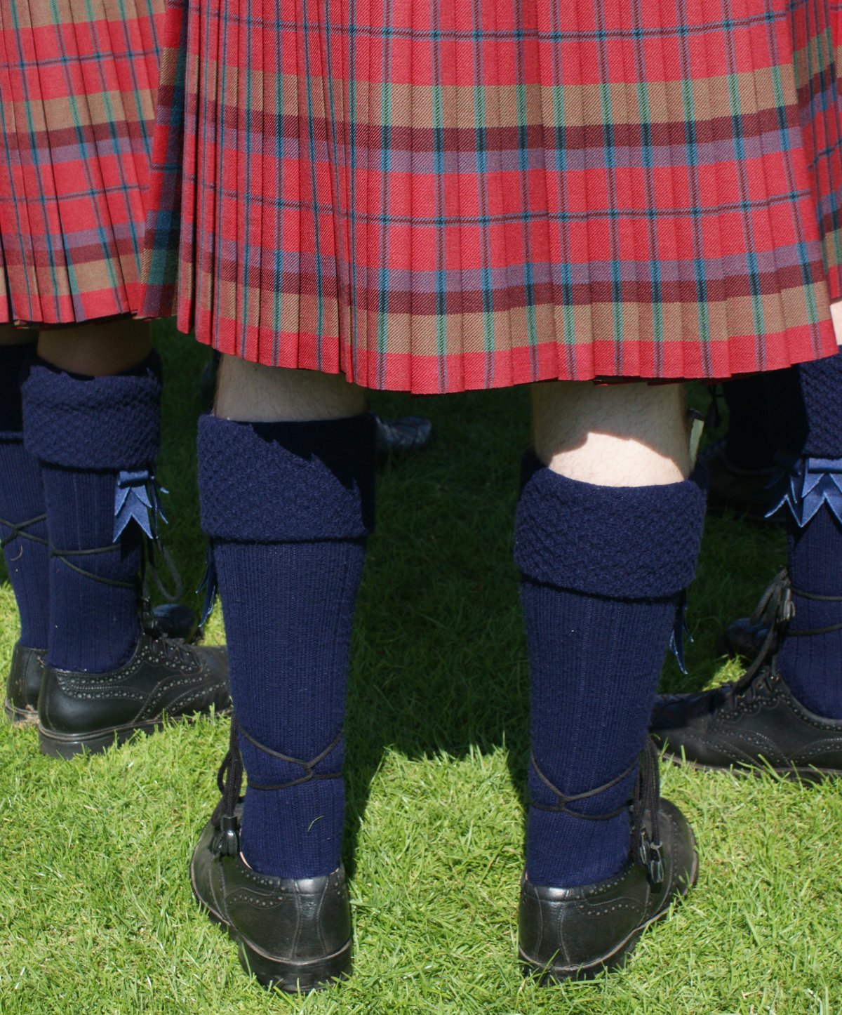 Tour Scotland: Tour Photograph Scottish Legs Highland Games Perth ...