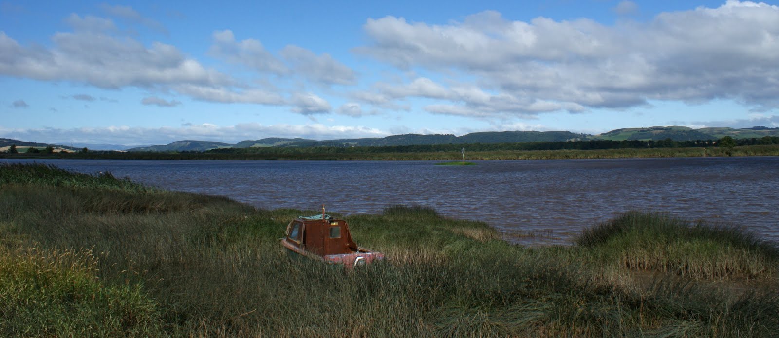 Tour Scotland: August 29th Photograph Harbour and Shoreline Newburgh ...