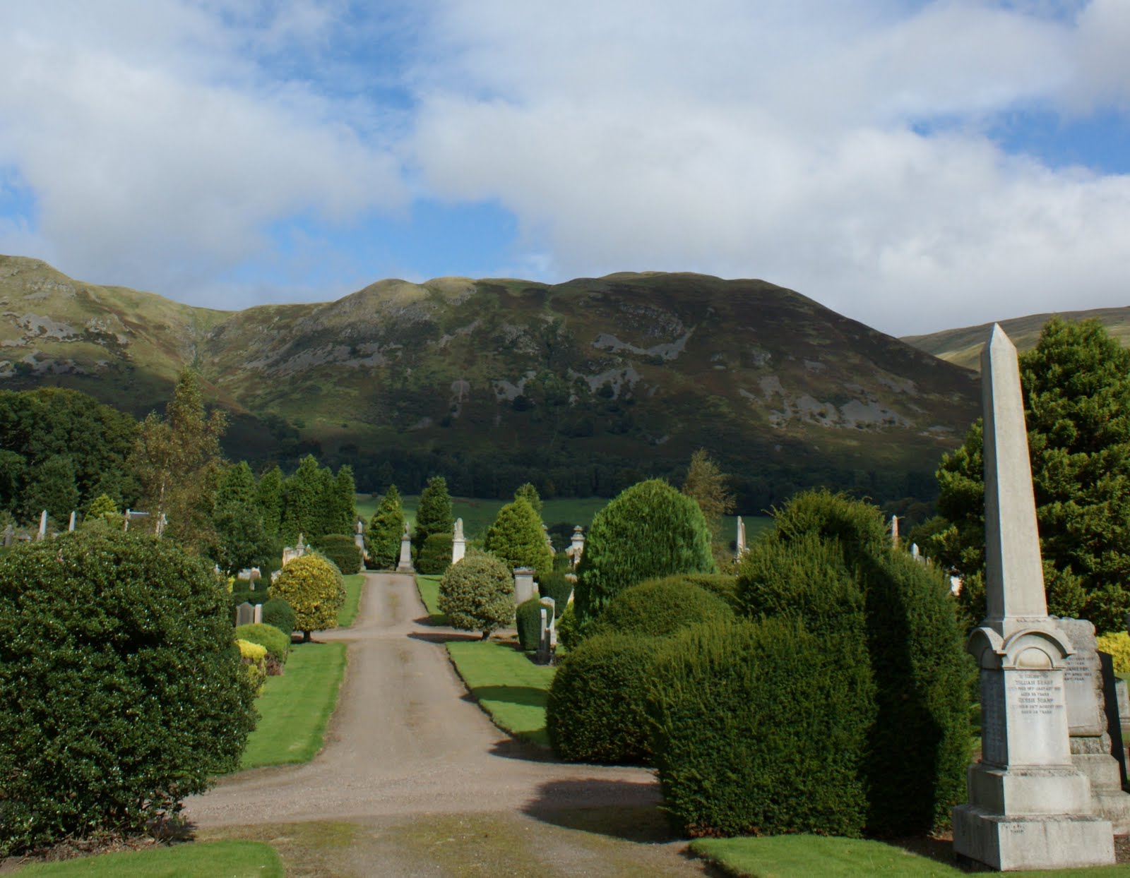 Tour Scotland: September 18th Photograph New Churchyard Tillicoultry ...