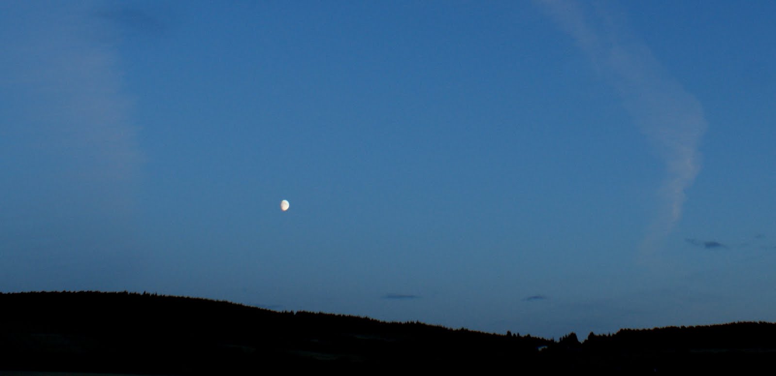 Tour Scotland: September 18th Photograph Rising Moon Scotland