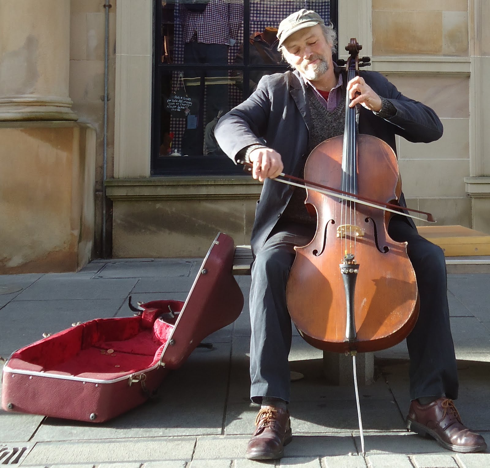 Tour Scotland: October 23rd Photograph Busker Perth Scotland