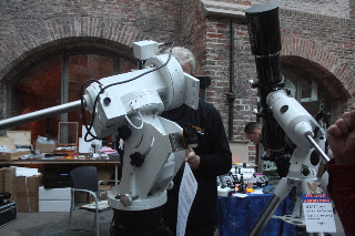 Patricks weblog: New mounts on astro fair at Sonnenborgh observatory
