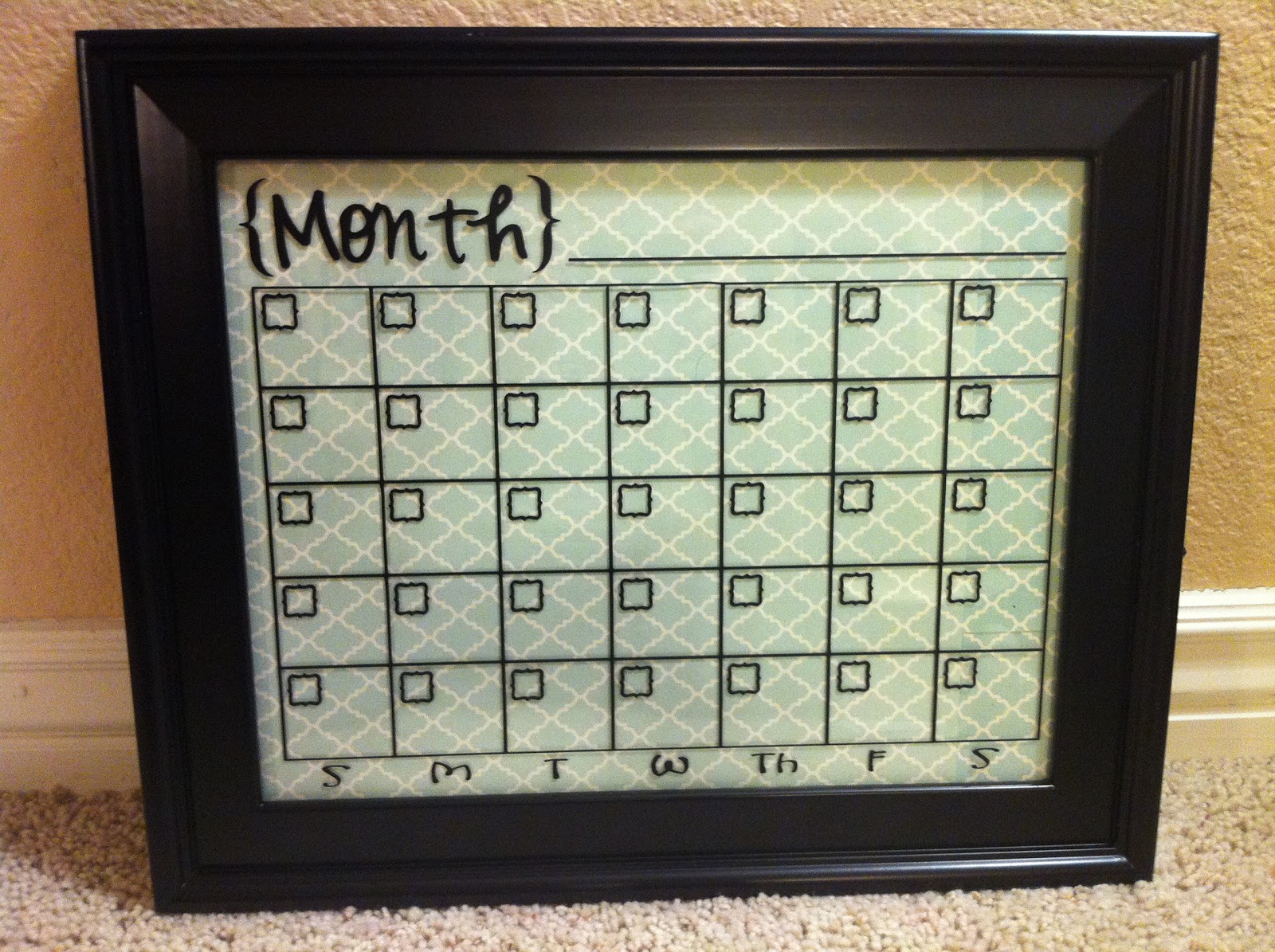 Liesl's Lovely lettering: Vinyl Calendar