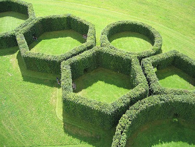 SURDAKA: EL JARDIN GEOMETRICO