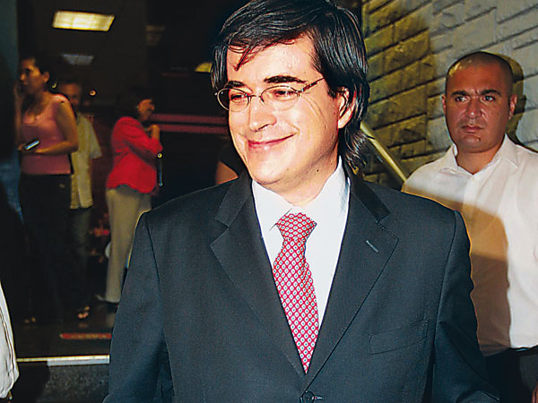 FARANDULA: JAIME BAYLY ANUNCIA OFICIALMENTE SU CANDIDATURA