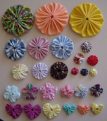 73 Suffolk Puff / YoYo ideas | yoyo, yo-yos, yo yo quilt