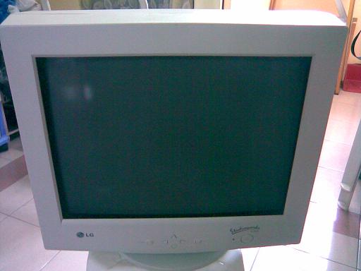 ydtec: LG Studioworks E700S 17inch CRT Monitor