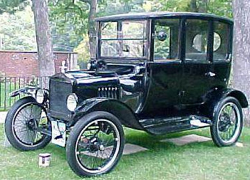 1920 Model T Center Door Sedan | Model T Ford