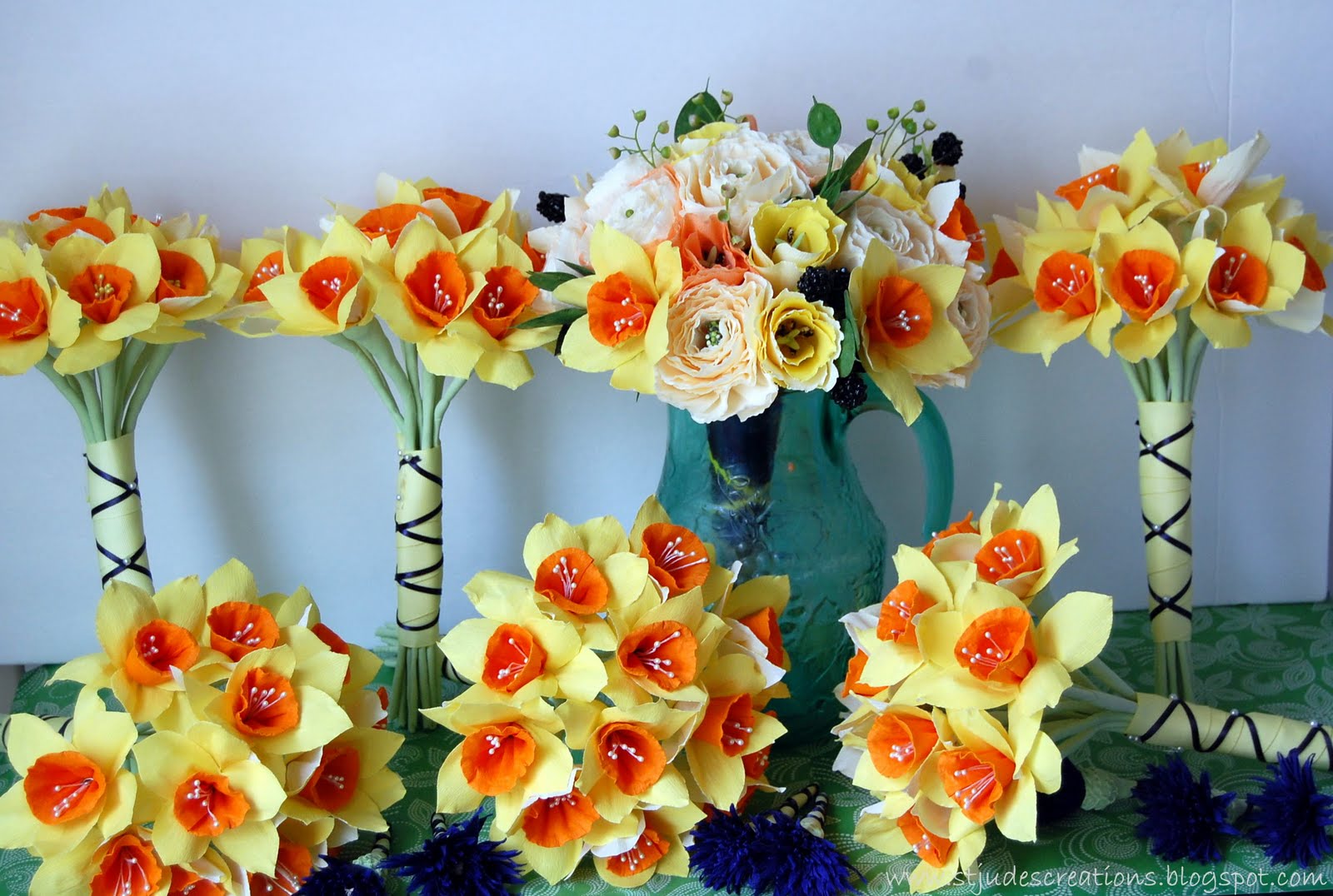 Daffodil wedding bouquet | Handmade PaPer FloweRs by Maria Noble