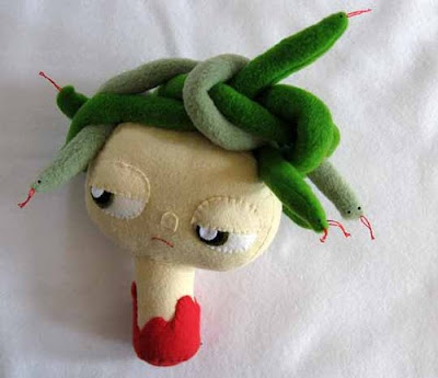 Super Punch: Plush beheaded Medusa