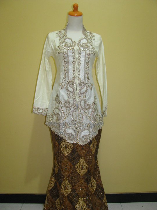 shantie BATIK: Kebaya Bordir