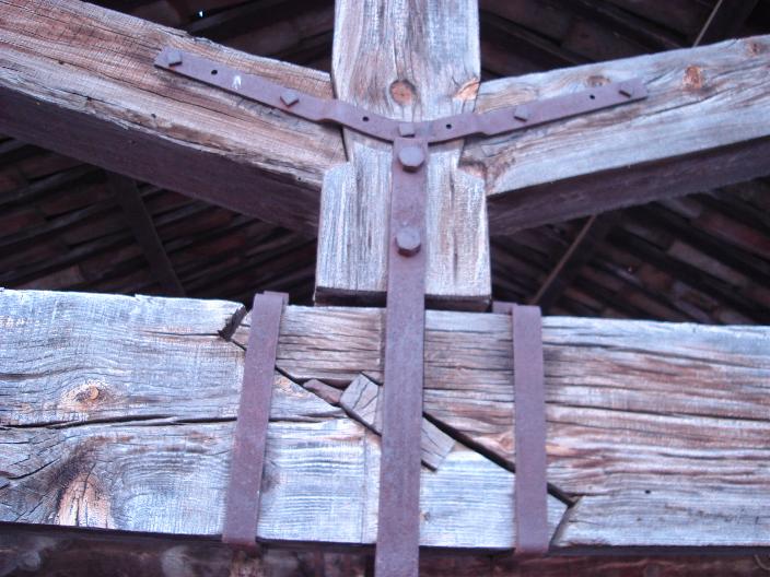 Alma de herrero: Estructura del tejado de un lavadero