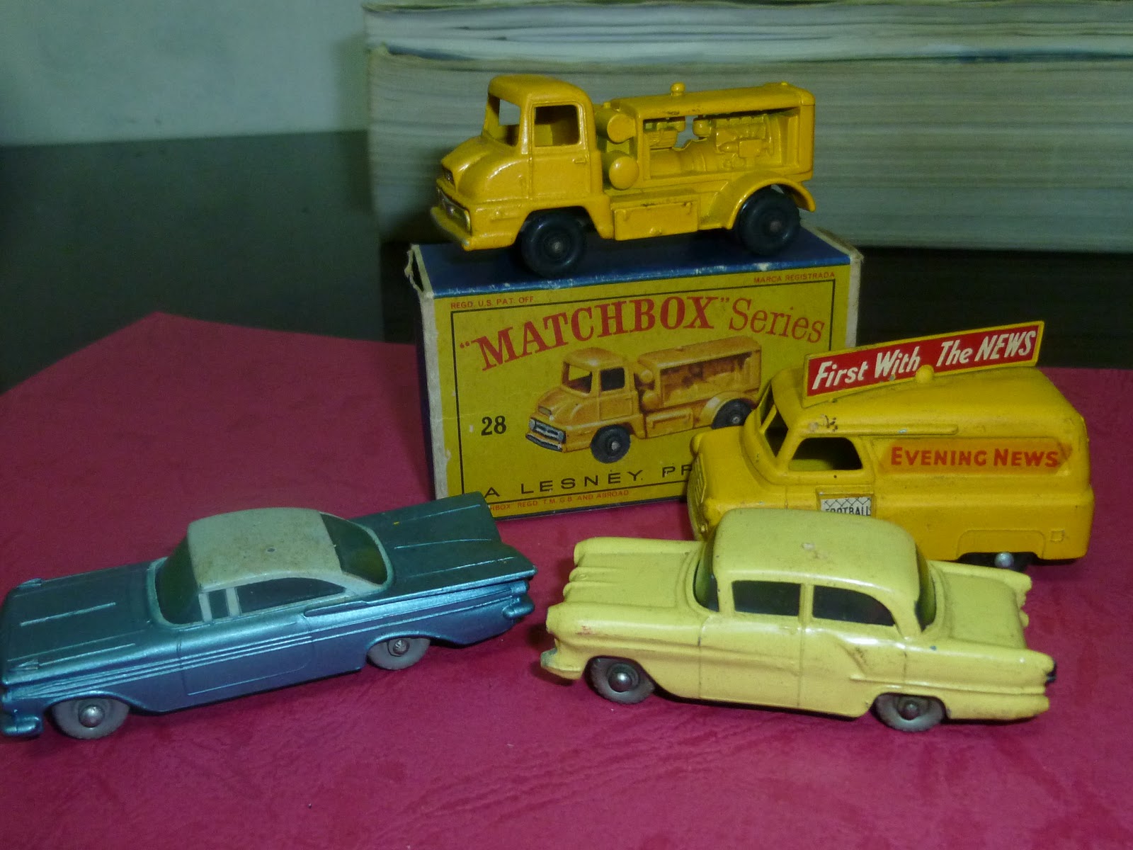 COLLECTIBLE CURIO Lesney Vintage Matchbox Diecast Model Cars Mixed Bunch 