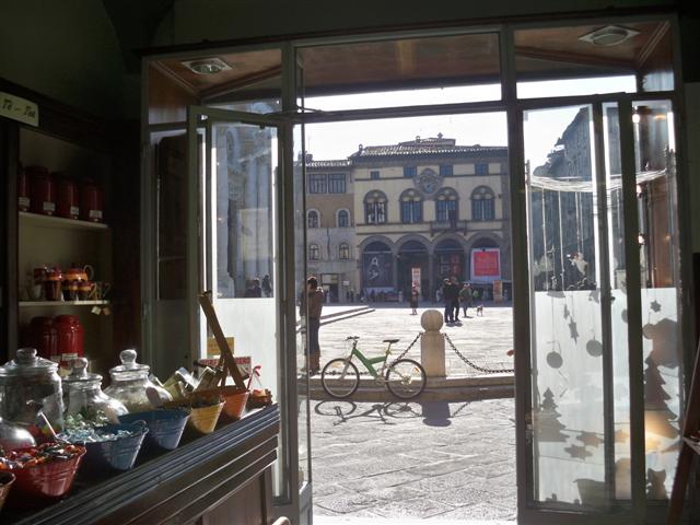 papavero di campo: Lucca. Negozi d'antan, storici Caffè e Caffetterie ...