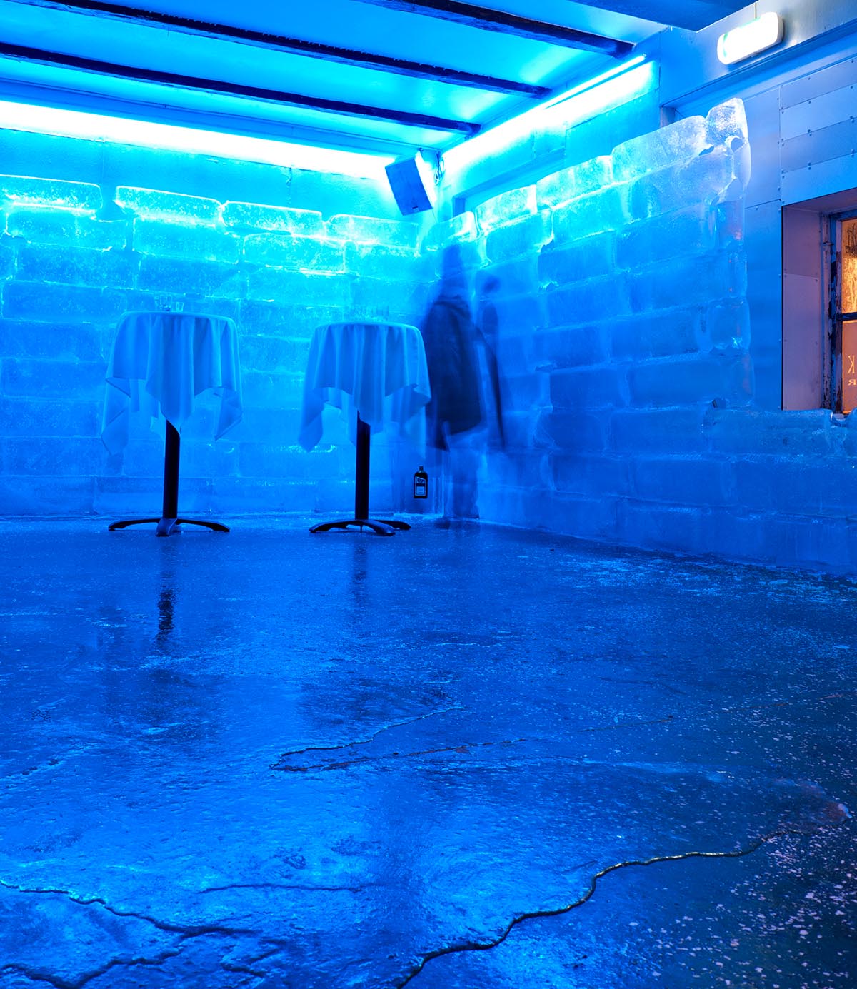 Aaron Britton blogging: Ice Bar in Iceland