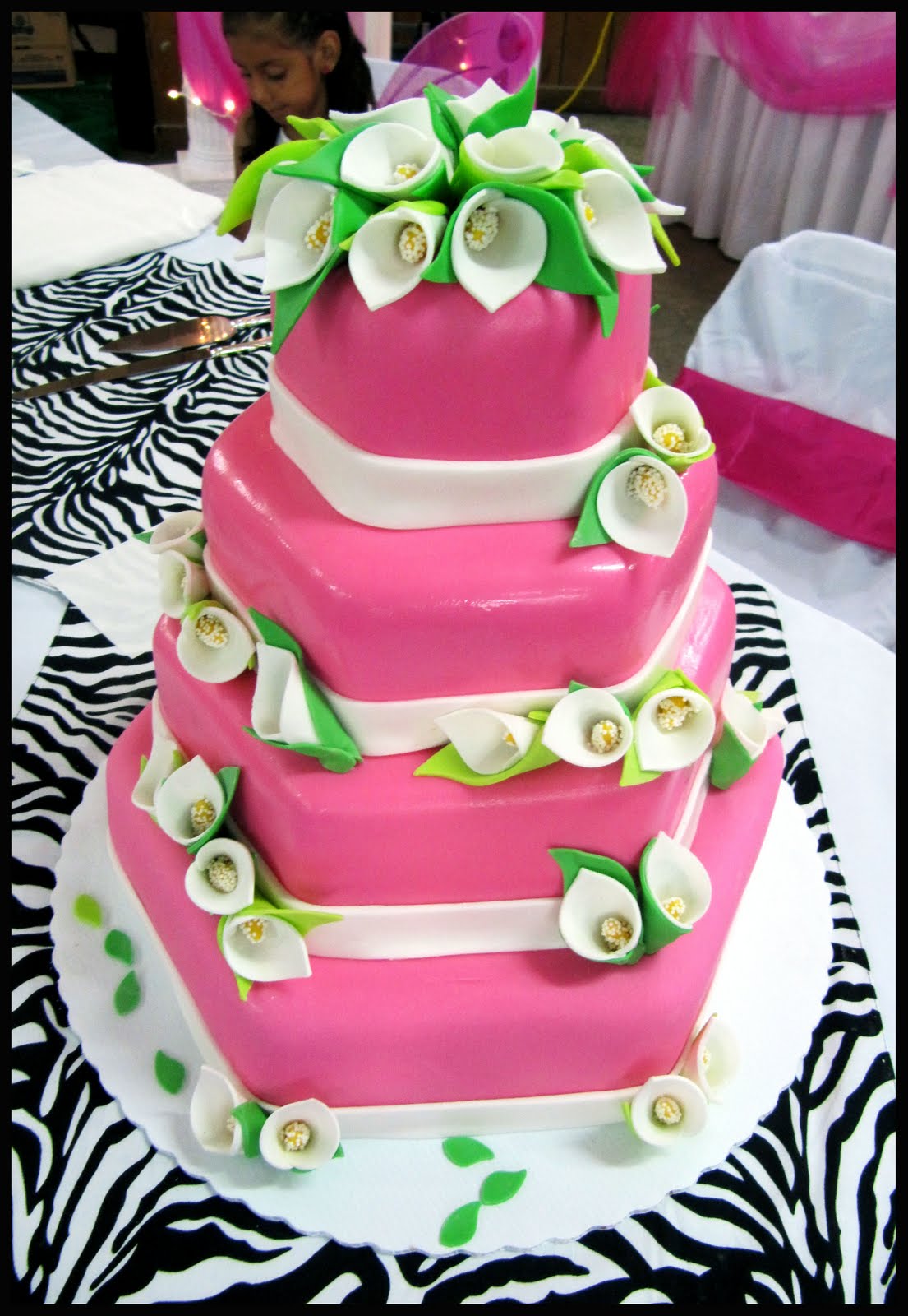 Kakes by Klassic: Hot Pink Wedding kake!!!